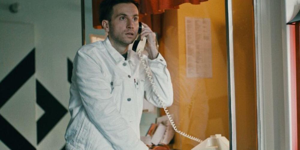 Dimitri Stapfer präsentiert Regiedebüt | Schweiz/Ausland