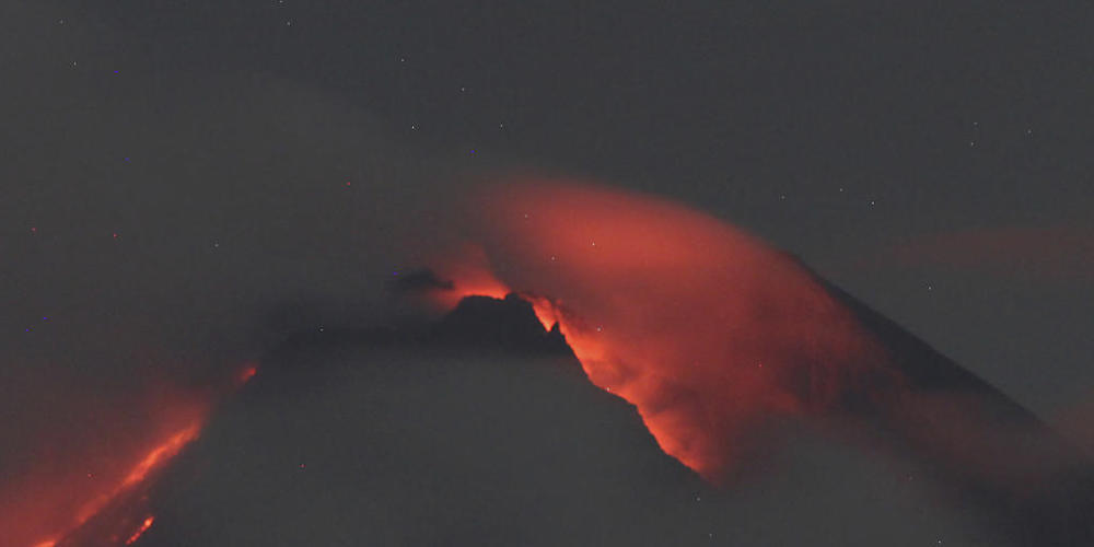 Vulkan Merapi auf Java spuckt Lava und Asche | Schweiz/Ausland